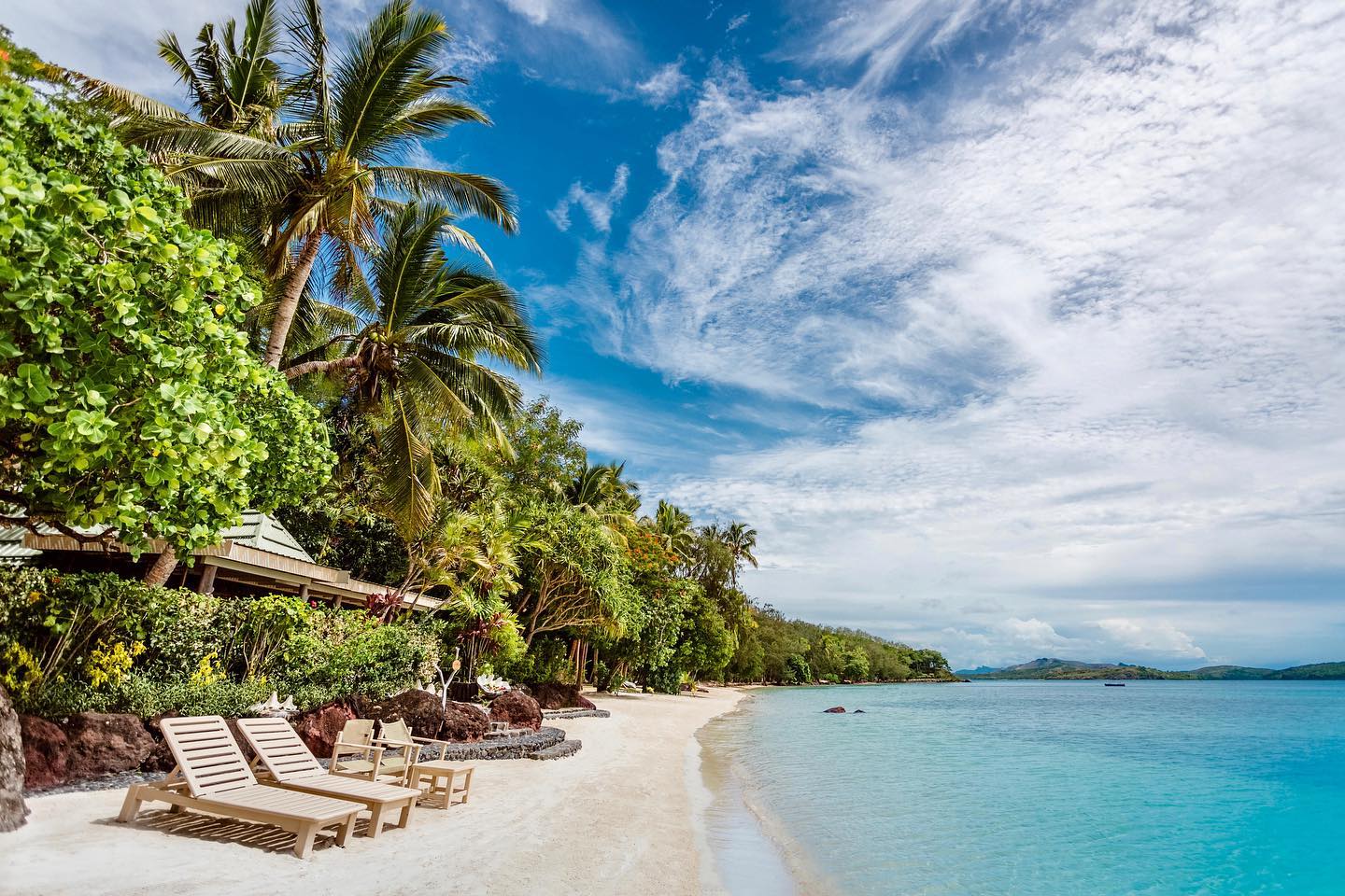 Top 14 Luxury Beach Resorts Around the World – Holidays