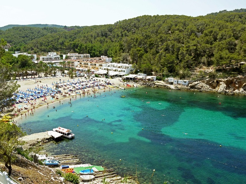 10 Best Party Destinations in the World – Holidays