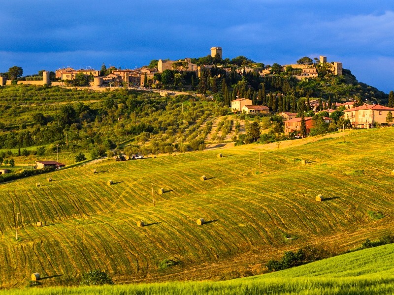 10 Stunning Hilltop Towns in Italy – Holidays