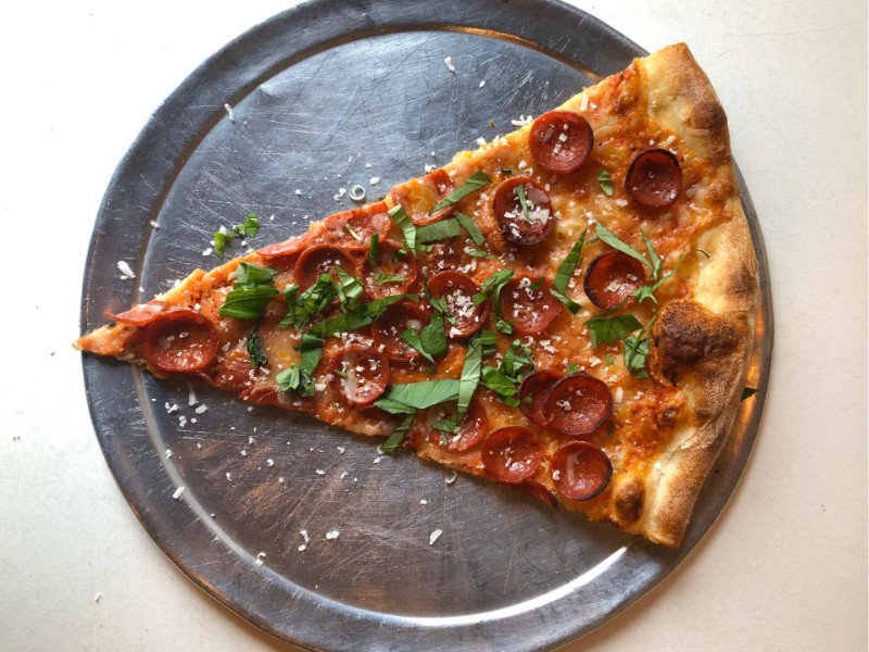 Top 10+ U.S. Cities for Pizza Lovers – Holidays