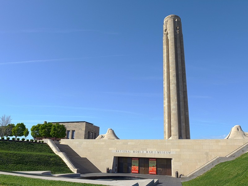 10+ Iconic U.S. Monuments & Memorials to Visit (with Photos) – Holidays