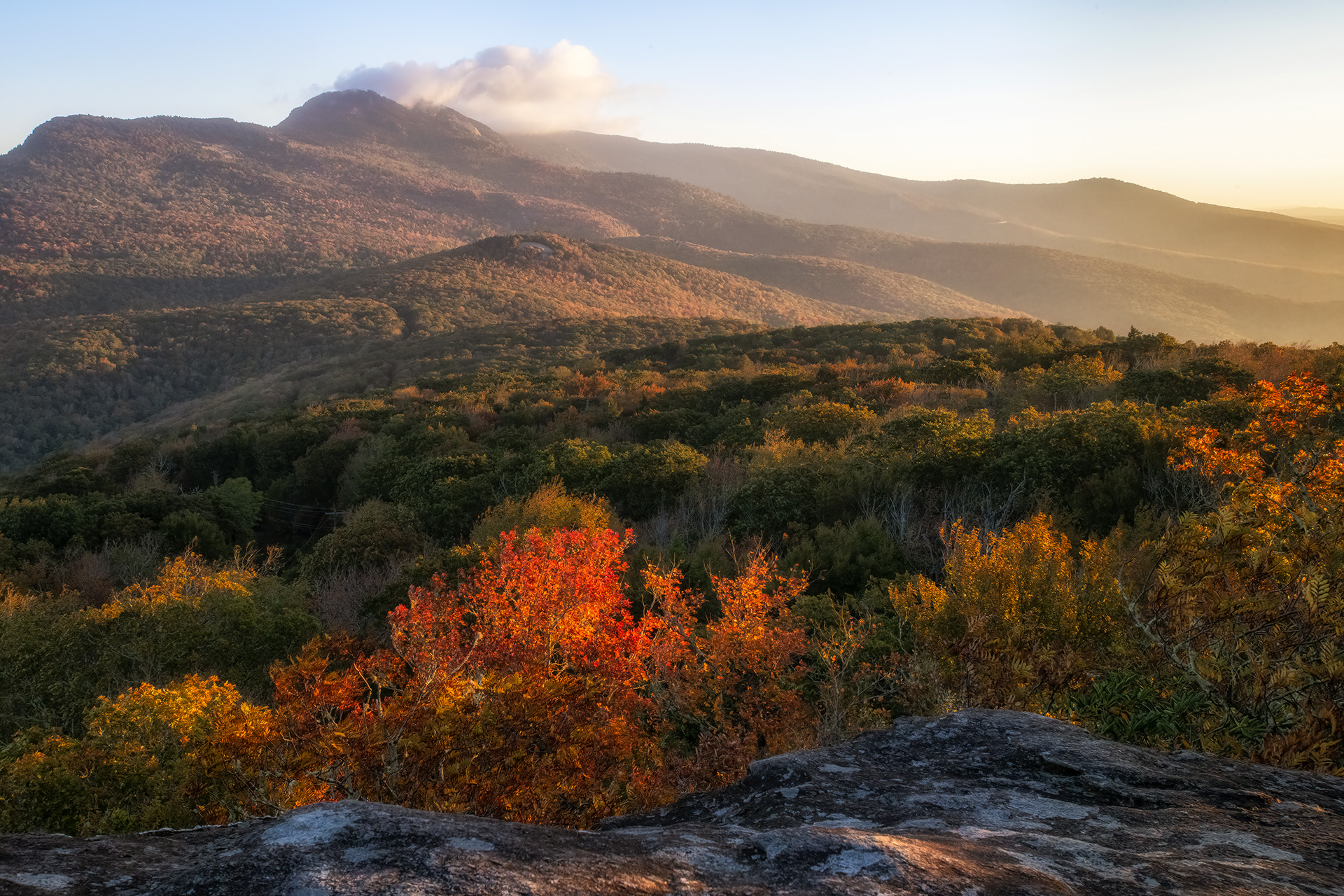 Top 10+ Places for Fall Foliage in North Carolina – Holidays