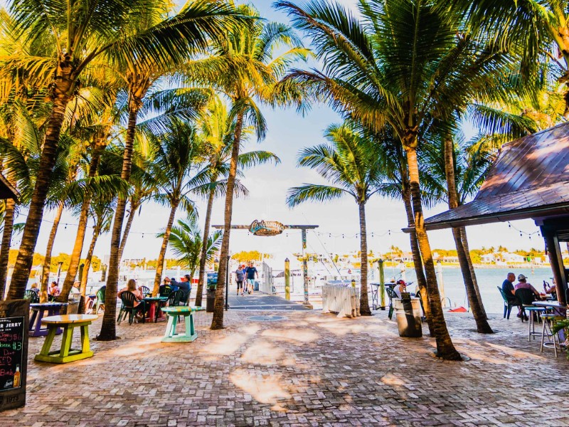 15+ Best Tiki Bars & Restaurants in Florida – Holidays