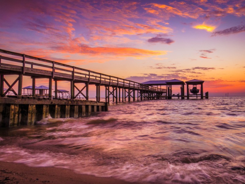 15 Most Charming Southern Small Towns in the U.S. – Holidays