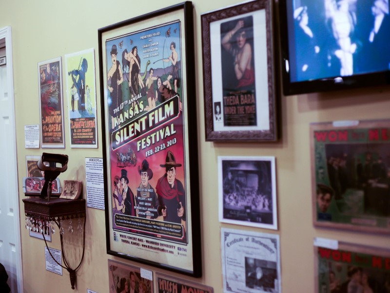 11 Historic Theaters in the U.S. Still Showing Movies – Holidays