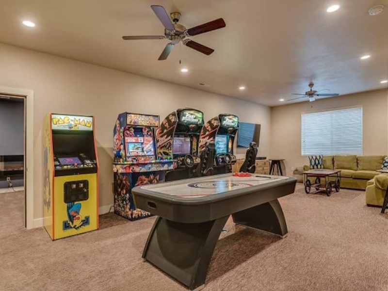 14 Vacation Rentals with Game Rooms (Updated 2025) – Holidays