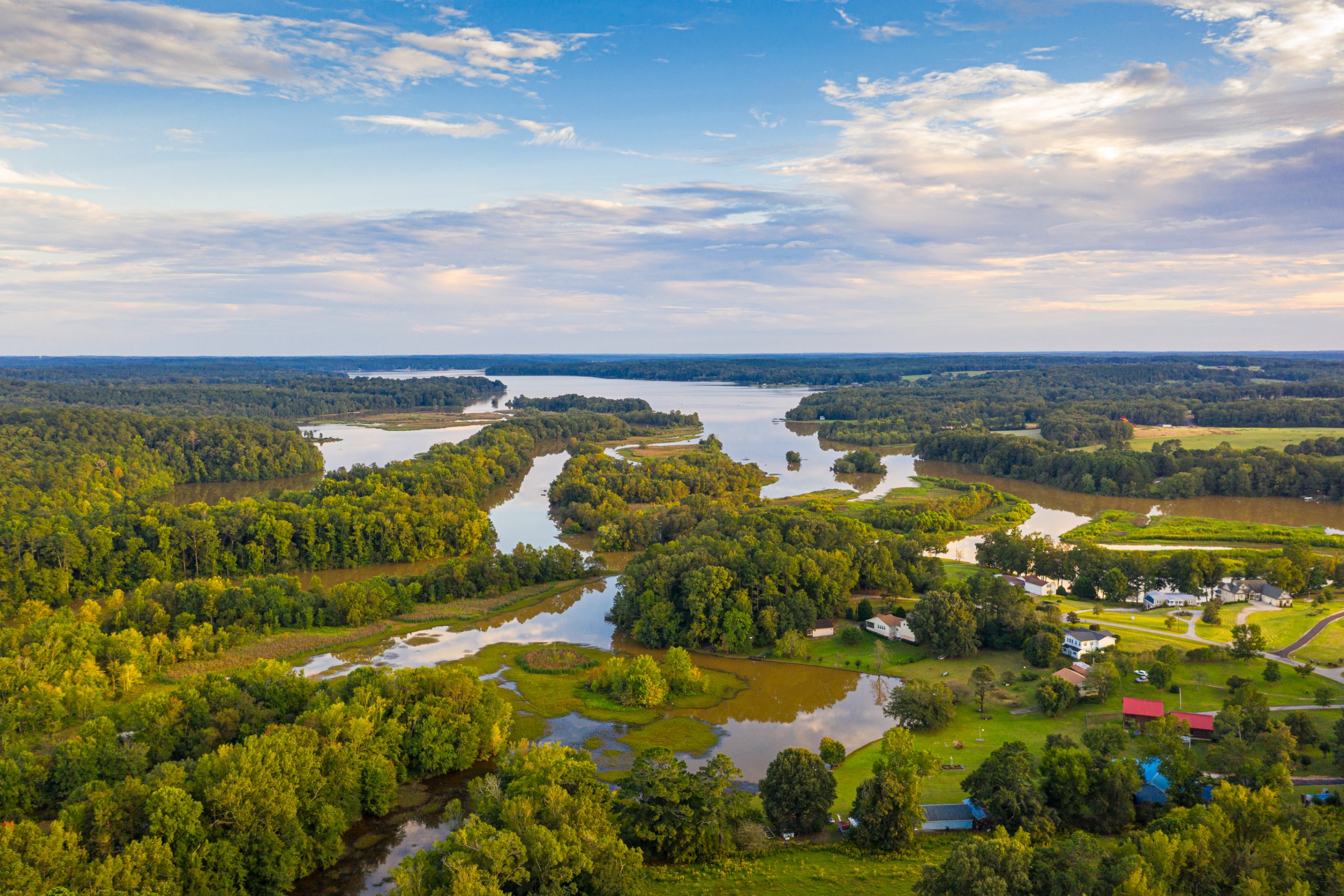 12 Most Gorgeous Lakes to Visit in Georgia – Holidays