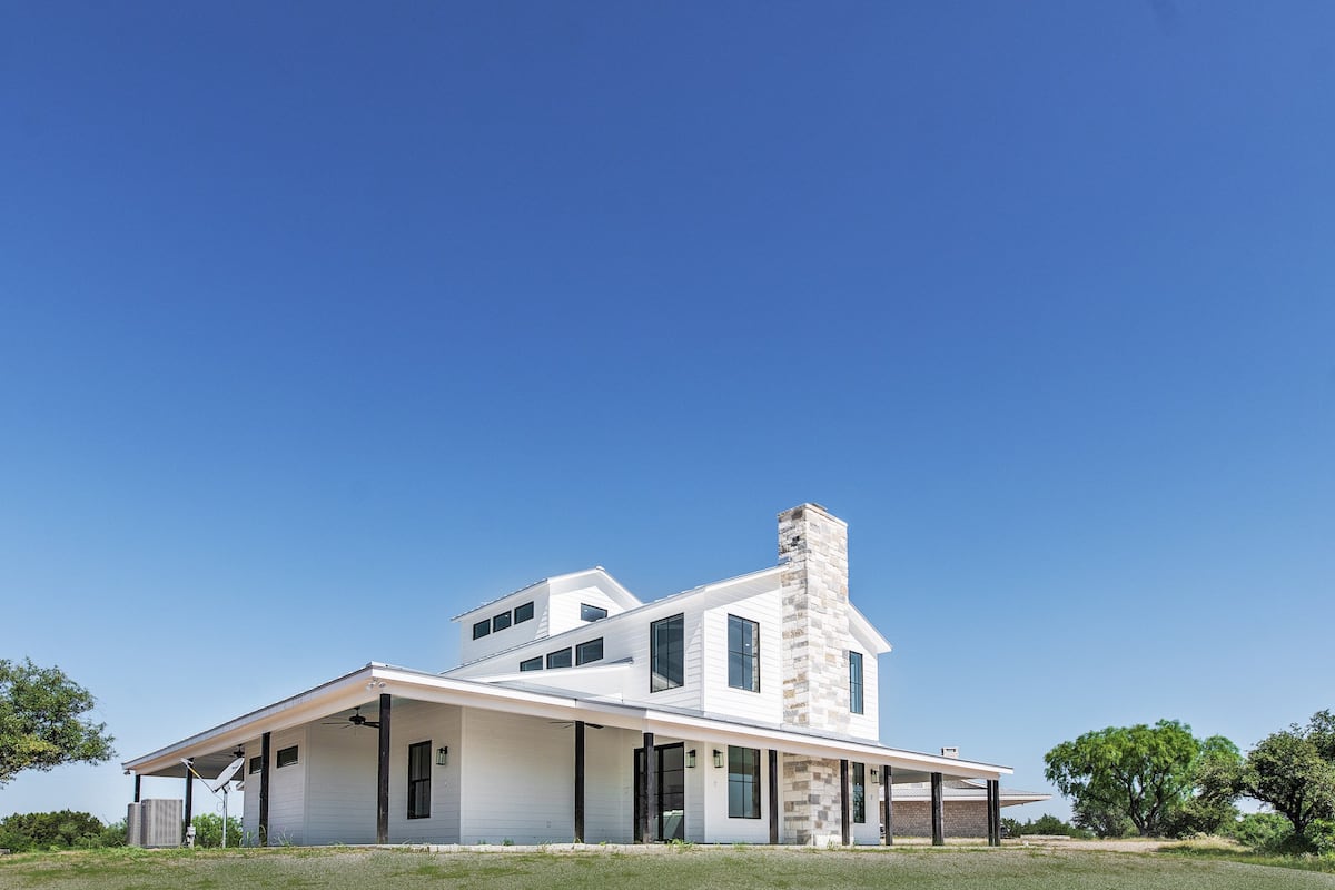 11 Large Vacation Rentals That Sleep 30 or More in Texas – Holidays