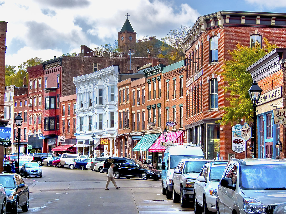 The 15 Most Charming Towns in Illinois – Holidays