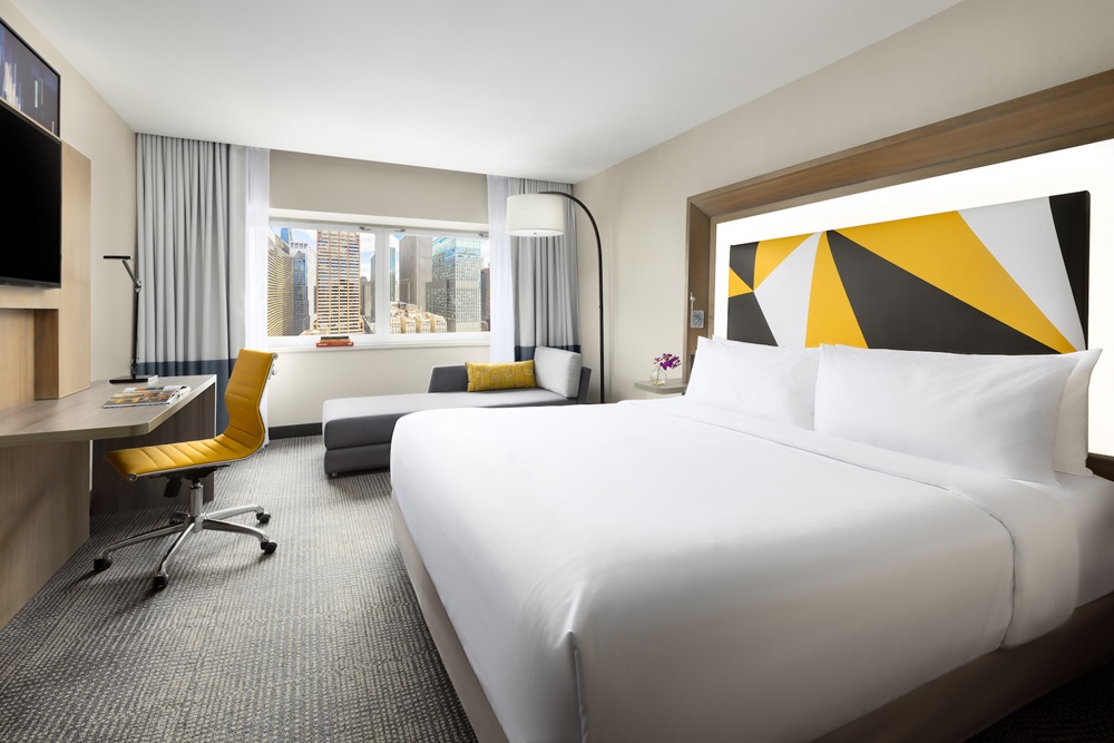 Top 12 NYC Hotels with View of Times Square Ball Drop – Holidays